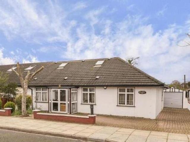 Lowfield Road, London, 4 Bedroom Semi detached