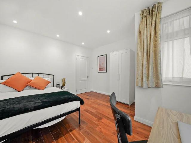 Lowfield Road, London W3, Room to rent, £1,300 pcm | PrimeLocation