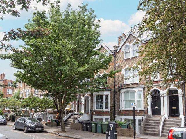 Lowfield Road, London, NW6 1 bed flat to rent £2,100 pcm £485 pw