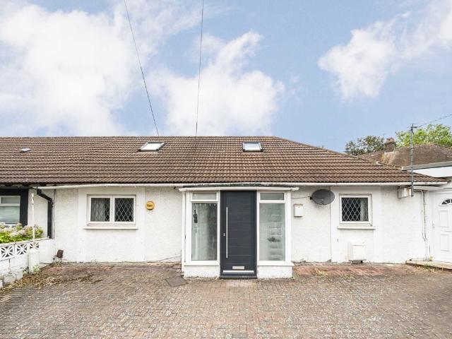 Lowfield Road, Lowfield Road W3, 4 bed bungalow to rent, £2,903 pcm | PrimeLocation