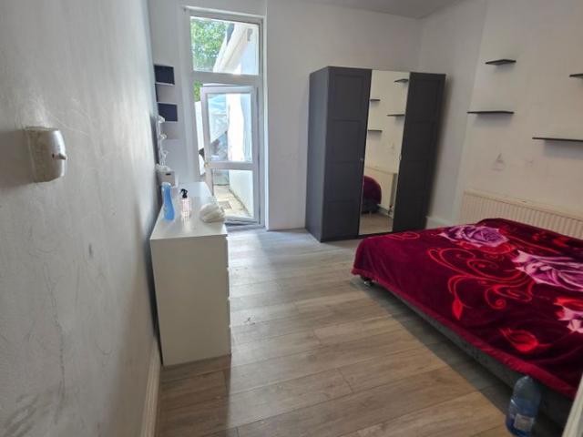 Lowlands Road, Harrow HA1, 3 bed maisonette to rent, £2,500 pcm | PrimeLocation