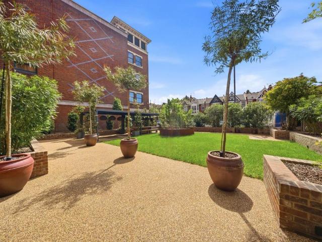 Lowlands Road, Harrow HA1 Studio to rent £1,354 pcm £312 pw