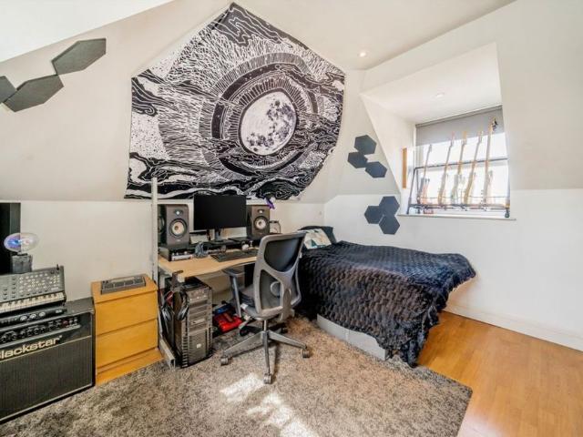 Lowndes Mews, SW16, London