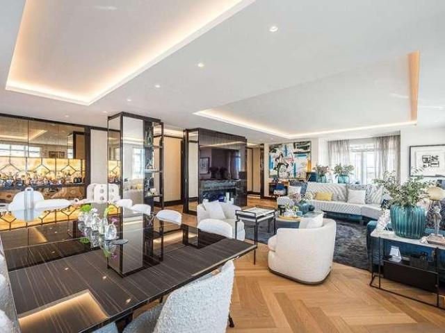 Lowndes Lodge, SW1X