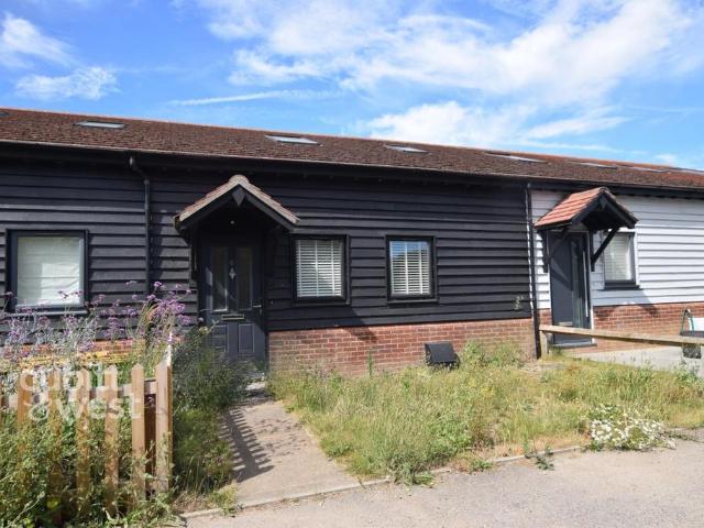 Loxwood Road Cranleigh GU6 4 bed terraced house to rent £2,250 pcm £519 pw