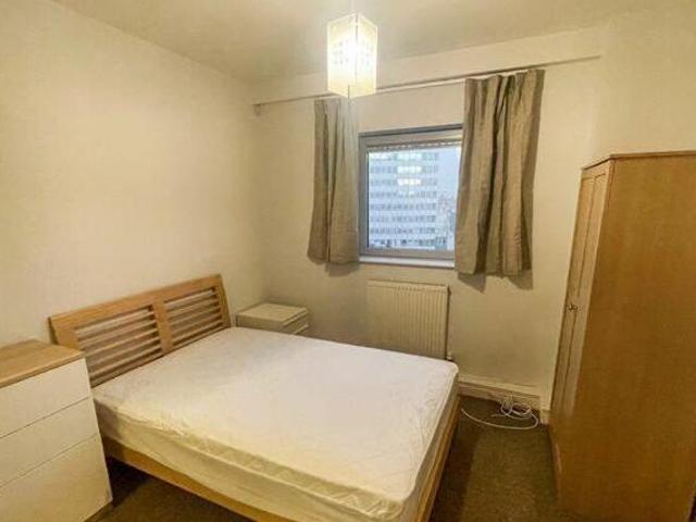 Loxley Court, St. James´s Street, 2 Bedroom Apartment