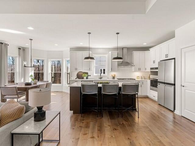 Lloyd Cir Unit,norton, Home For Sale