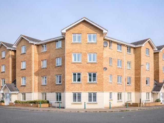 Lloyd Close, Cheltenham GL51, 1 bed flat to rent, £995 pcm | PrimeLocation