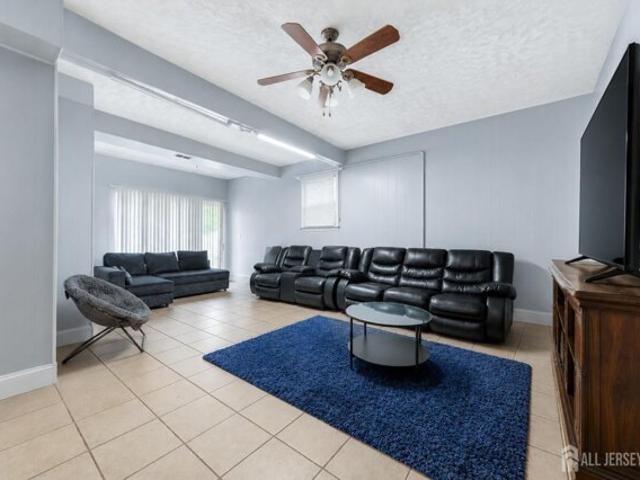 Lloyd Rd, Matawan, Home For Sale