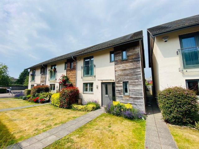 Lloyd Road 3 bed house to rent £1,725 pcm £398 pw