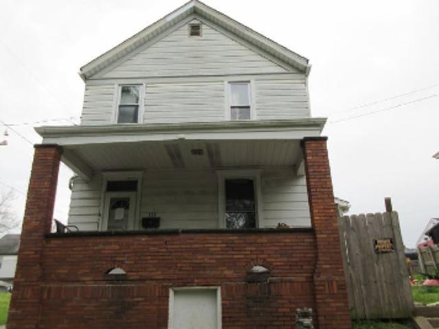 Lloyd St
