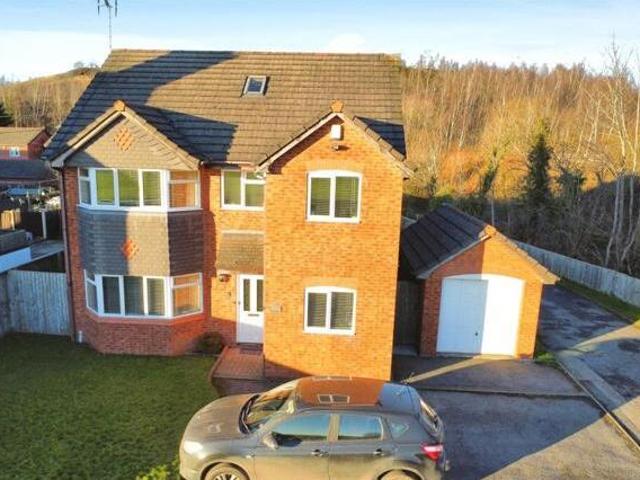 Llay Road, Llay, 4 Bedroom Detached