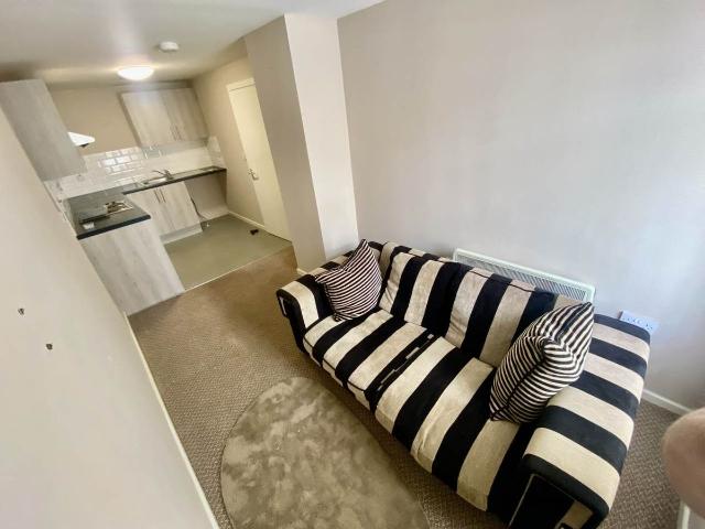 Llangyfelach Road, Brynhyfryd, Swansea SA5, 1 bed flat to rent, £500 pcm | PrimeLocation