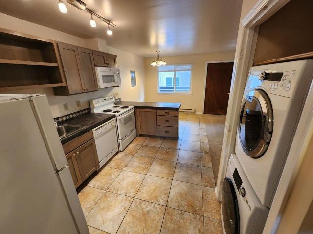 LLANDOVER FLATS 1 Bedroom Apartment for Rent at 14045 Greenwood Ave N, Seattle, WA 98133 Broadview