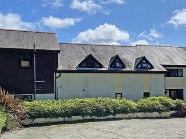 Llanddaniel, Gaerwen, 4 Bedroom Semi detached