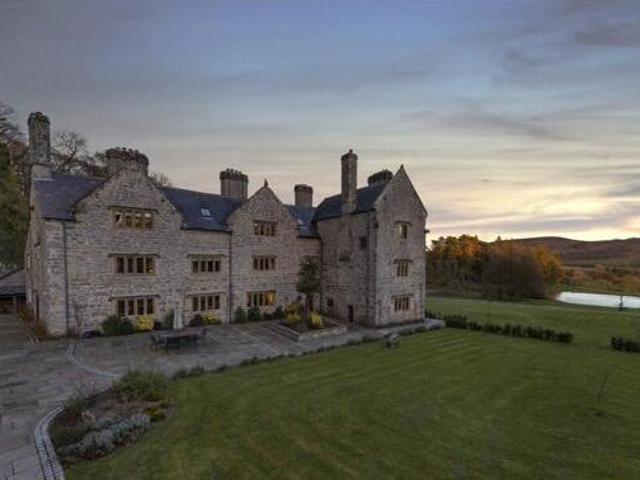 Llandegla, Wrexham, 6 Bedroom Detached