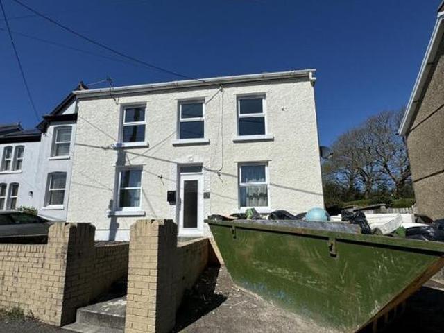 Llandeilo Road, Upper Brynamman, 3 Bedroom Detached