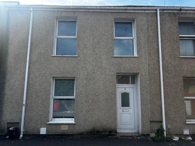 Llanelli, Upper Inkerman Street SA15, 3 bed terraced house to rent, £795 pcm | PrimeLocation