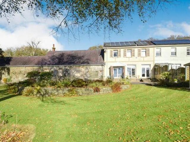 Llanelli, Cilymaenllwyd Fach, Carmarthenshire, 3 Bedroom Semi detached