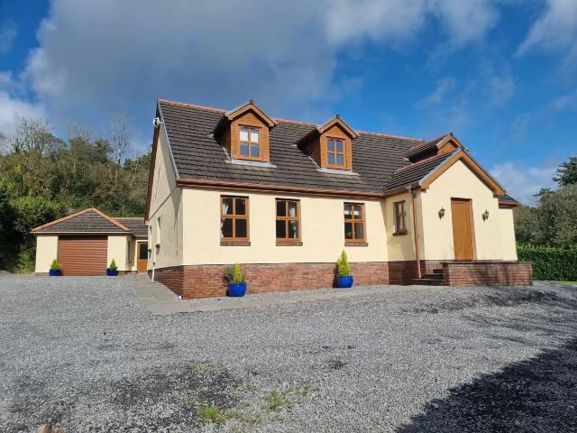 Llanelli SA15, 4 bed property to rent, £1,400 pcm | PrimeLocation