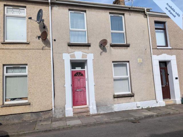 Llanelli, Standley Street SA15, 1 bed flat to rent, £650 pcm | PrimeLocation