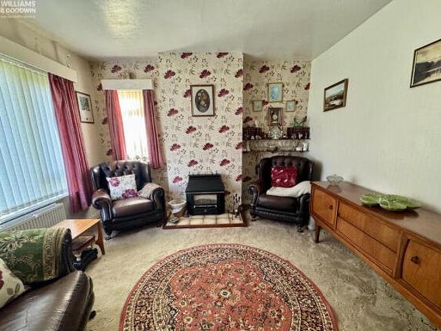 Llanfawr Road, Holyhead, 2 Bedroom Detached