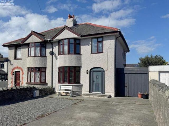 Llanfawr Road, Holyhead, 3 Bedroom Semi detached