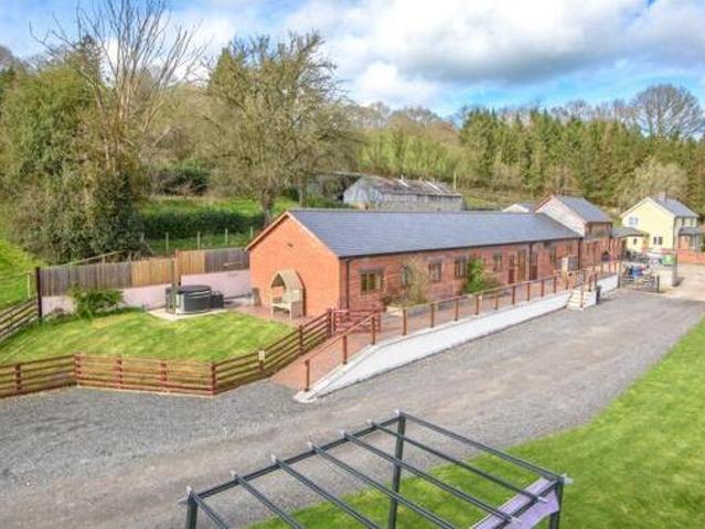 Llanfair Caereinion, Welshpool, 3 Bedroom Barn