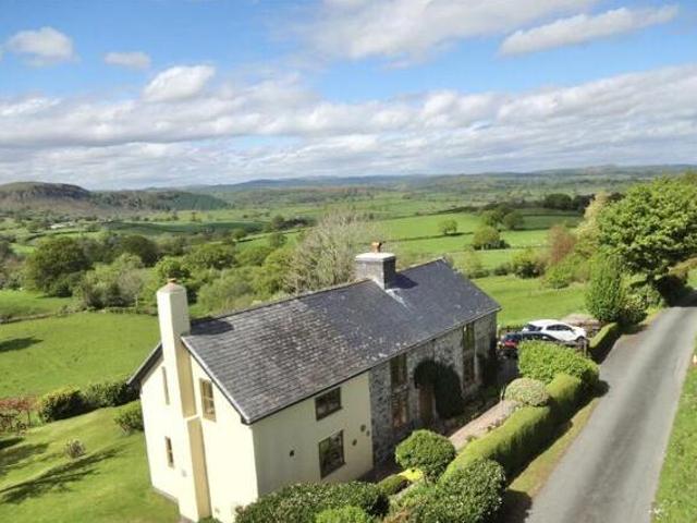 Llanfair Caereinion, Welshpool, 3 Bedroom Detached