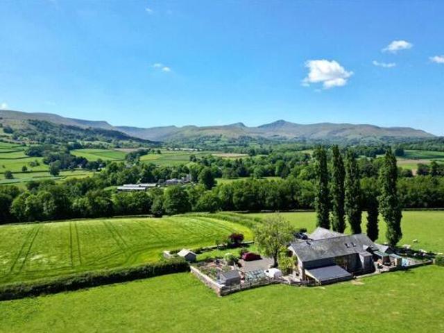 Llanfrynach, Brecon, 7 Bedroom Barn