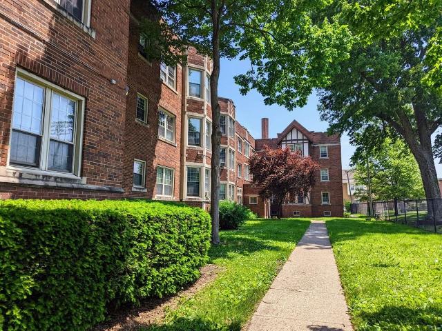 Llanhurst Apartments 1 Bedroom Apartment for Rent at 3541 N Meridian St, Indianapolis, IN 46208 Mapleton Fall Creek