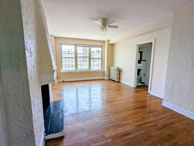 Llanhurst Apartments 2 Bedroom Apartment for Rent at 3541 N Meridian St, Indianapolis, IN 46208 Mapleton Fall Creek