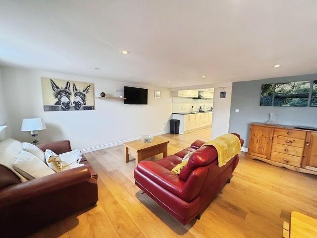 Llanishen, Chepstow, NP16 2 bed flat to rent £1,150 pcm £265 pw