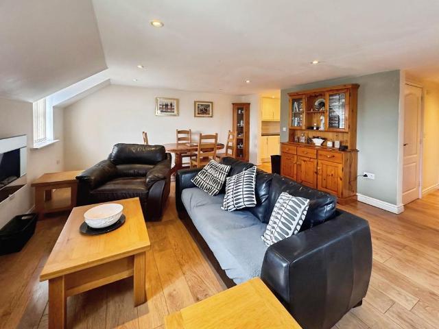 Llanishen, Chepstow, NP16 2 bed flat to rent £1,150 pcm £265 pw