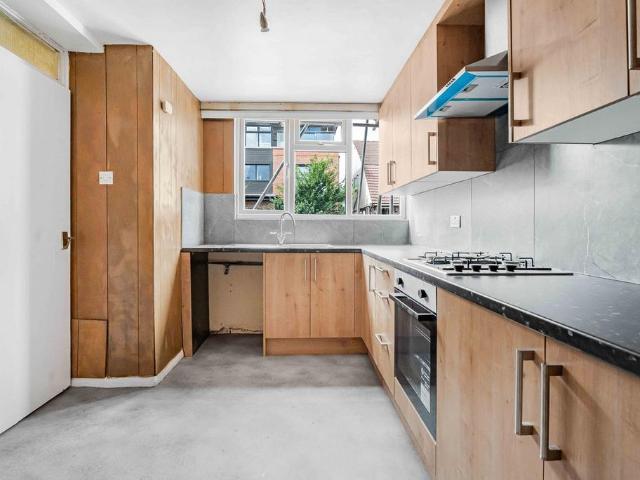 Llanover Road, Wembley, HA9 3 bed end of terrace house to rent £2,450 pcm £565 pw
