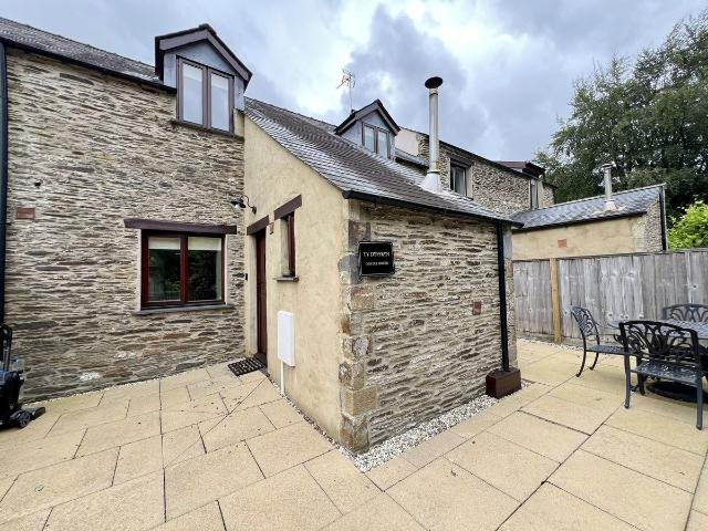 Llanllawddog, Carmarthen, Carmarthenshire SA32, 2 bed cottage to rent, £985 pcm | PrimeLocation