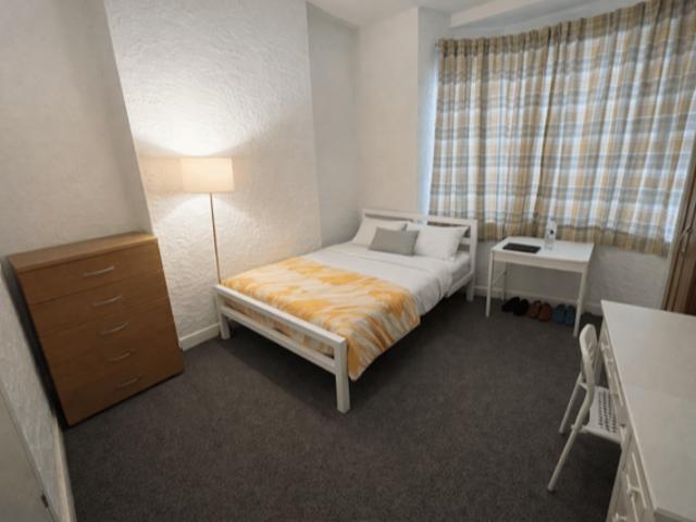 Llantrisant Street, Cardiff, CF24 6 bed house to rent £3,000 pcm £692 pw