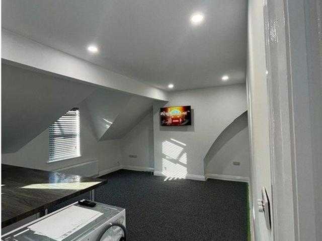 Llewelyn Road, Colwyn Bay LL29, 2 bed flat to rent, £950 pcm | PrimeLocation