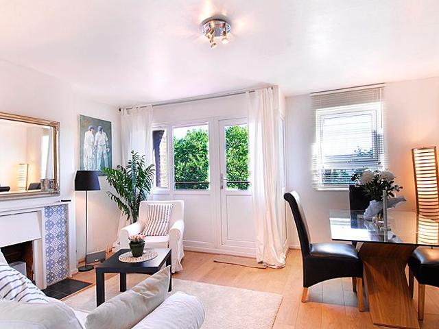Llewellyn St, Bermondsey SE16, 2 bed flat to rent, £2,492 pcm | PrimeLocation