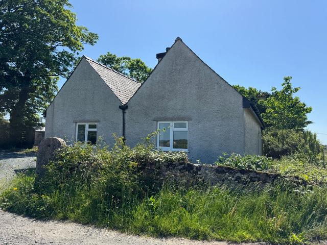Llediwgan Lodge, Llangefni LL77, 2 bed detached bungalow to rent, £950 pcm | PrimeLocation
