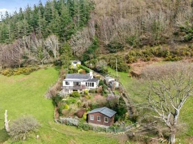 Llidiart Y Coed, Maenan, 3 Bedroom Detached