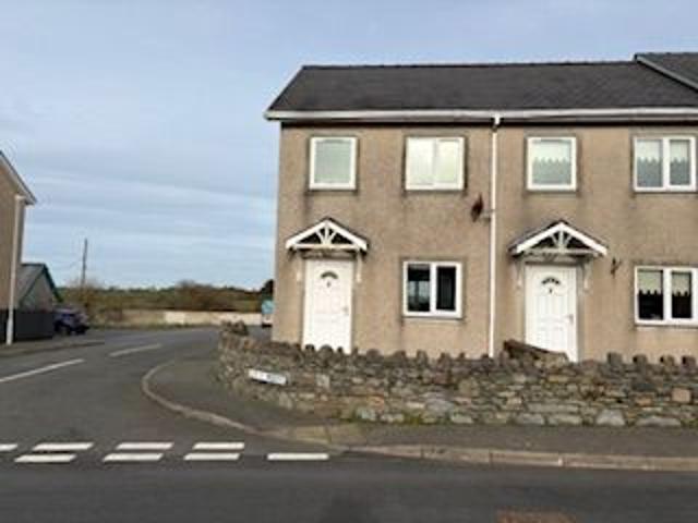 Llys Y Meddyg, Holyhead LL65, 2 bed end terrace house to rent, £750 pcm | PrimeLocation