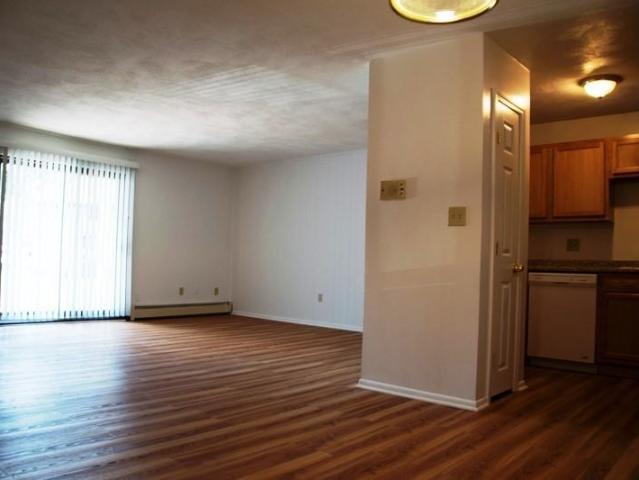LSB Assoc. I 2 Bedroom Apartment for Rent at 103 Spit Brook Rd, Nashua, NH 03062