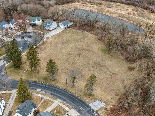 Lt3 Riverview Dr