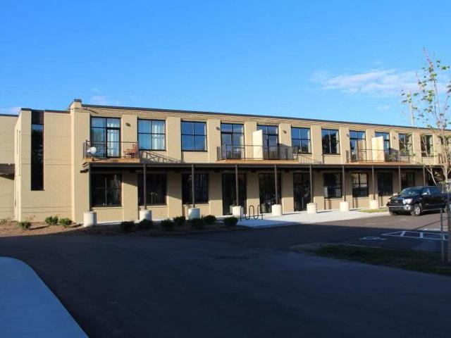Lumberyard Lofts 2 Bedroom Apartment for Rent at 855 Michigan St Ne, Grand Rapids, MI 49503 Midtown
