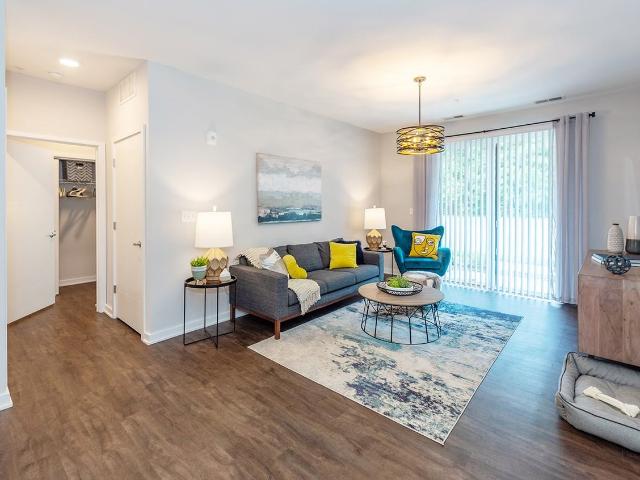 Lumen 1 Bedroom Apartment for Rent at 2100 N Campus Pkwy, Hampton, VA 23666 Hampton Roads Center