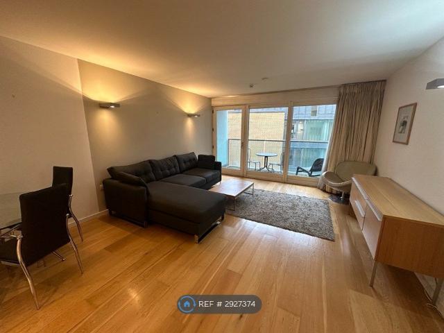 Lumiere Building, Manchester M15, 2 bed flat to rent, £1,550 pcm | PrimeLocation
