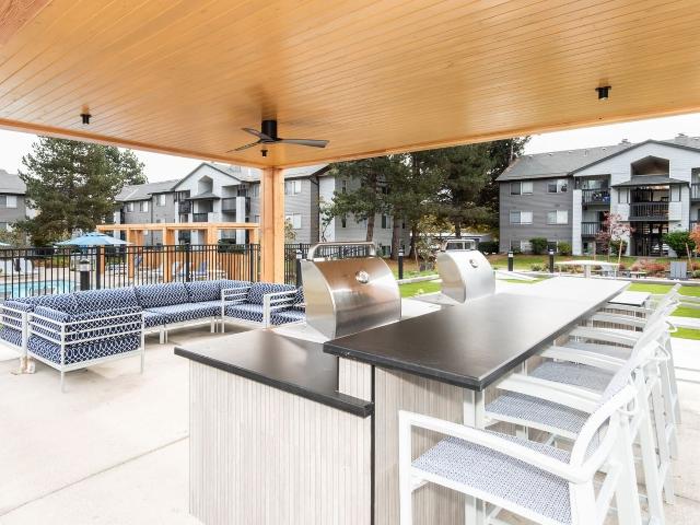 Lumina Apartments 2 Bedroom Apartment for Rent at 2700 W Powell Blvd, Gresham, OR 97030 Holly Brook