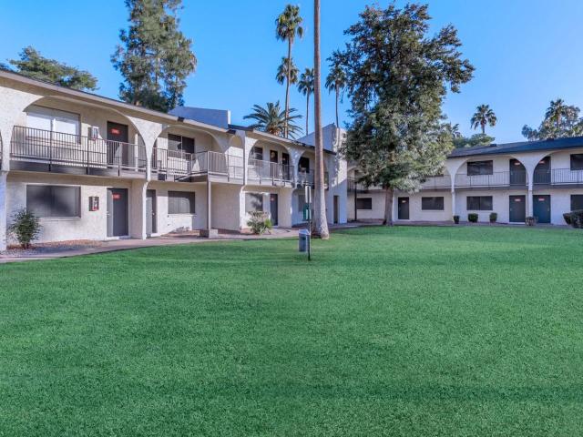 Lumina on 19th Apartments 2 Bedroom Apartment for Rent at 1905 W Las Palmaritas Dr, Phoenix, AZ 85021 La Mancha