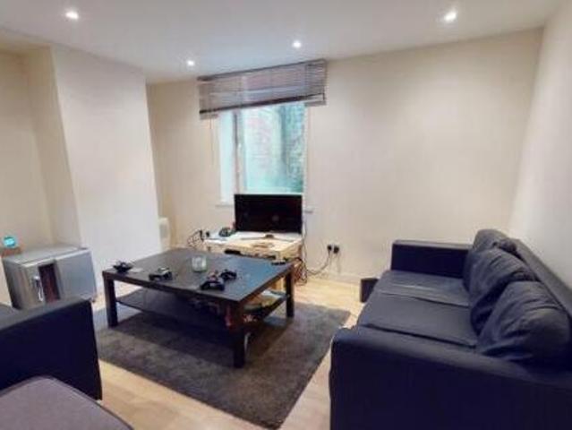 Lumley Avenue, Burley, 5 Bedroom Terraced